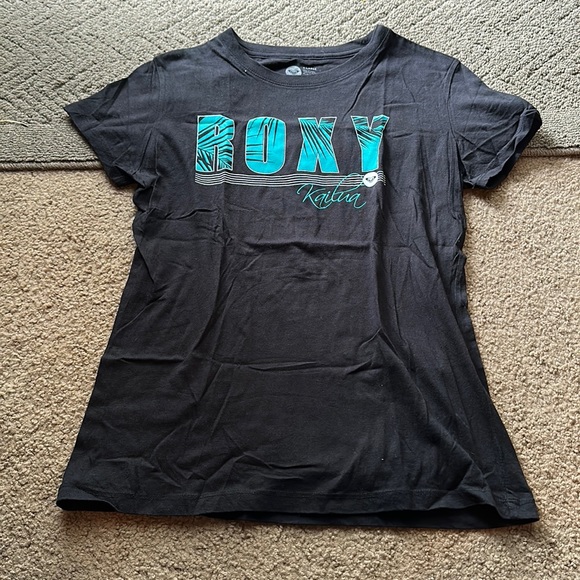 Roxy | Tops | Roxy Tshirt | Poshmark